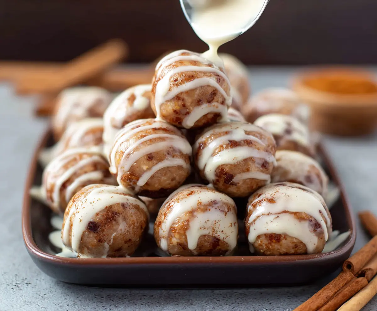 Healthy Cinnamon Roll Protein Bites Recipe